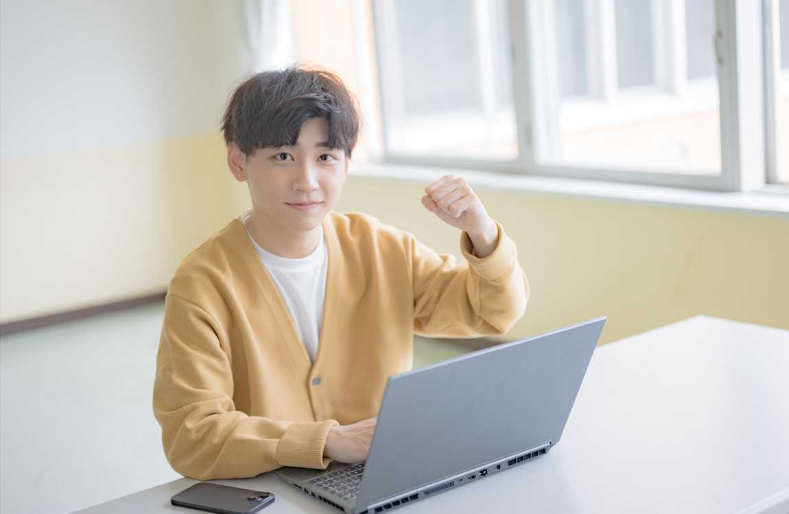 Pythonでできること5選！ai時代の活用法 Aiラボ（aiってなに？）